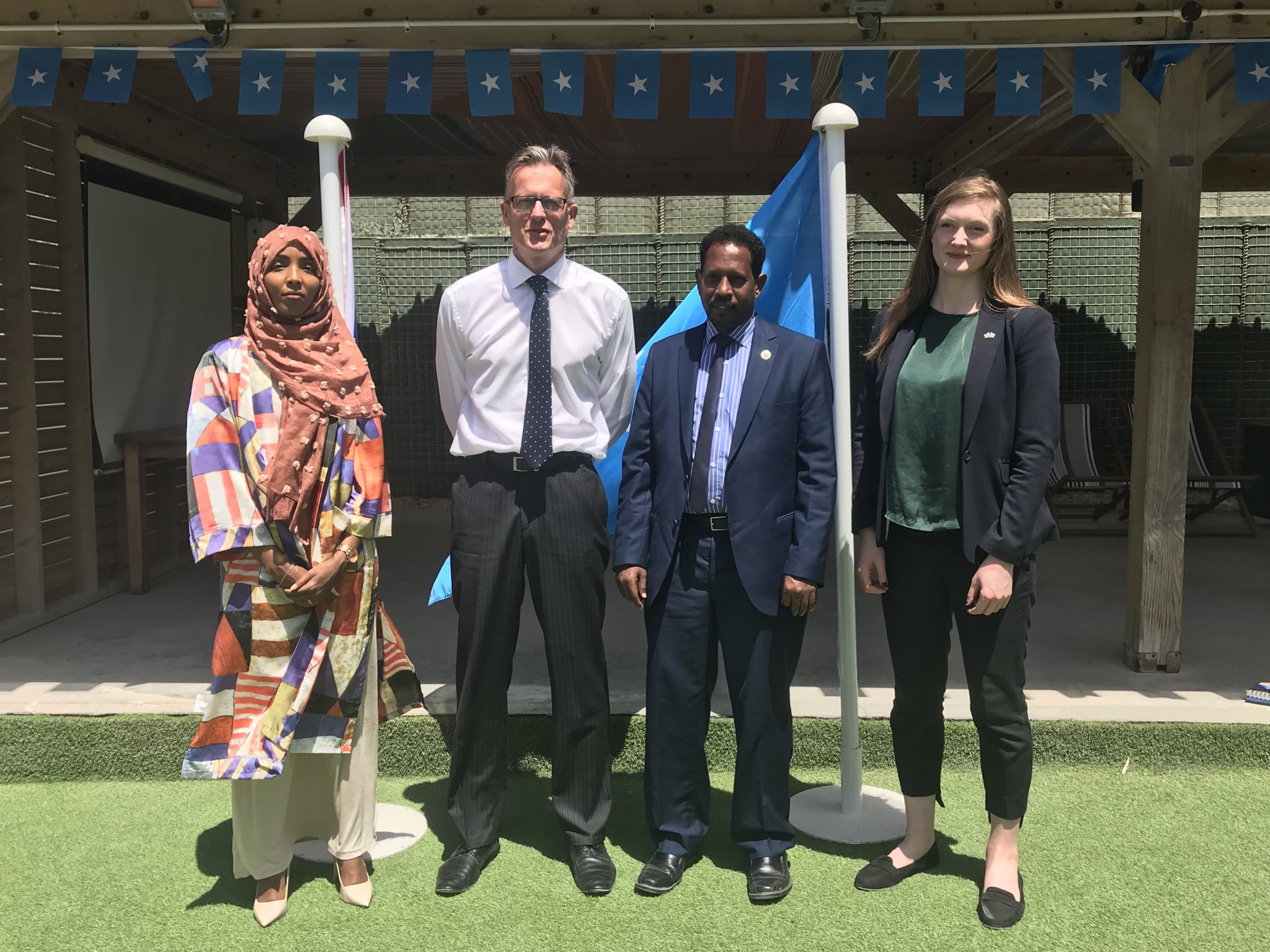 Benadir regional governor meets with British ambassador - Somali Times