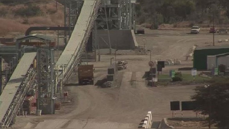 Zimbabwe signs $4.2 billion platinum deal to overhaul mining sector ...