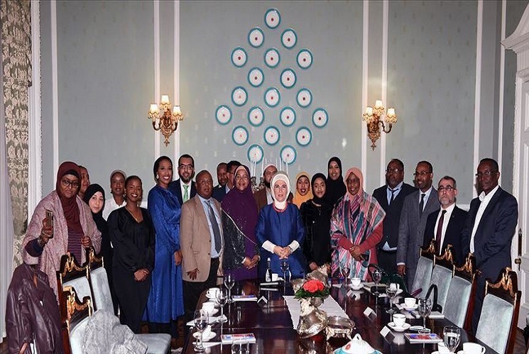 Turkish First Lady meets MPs, Somali diaspora in London - Somali Times