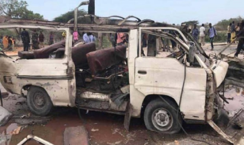 Somali minibus hits roadside bomb, six killed - Somali Times
