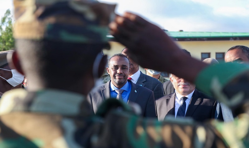 Prime Minister Roble visits US military base in Baledogle - Somali Times
